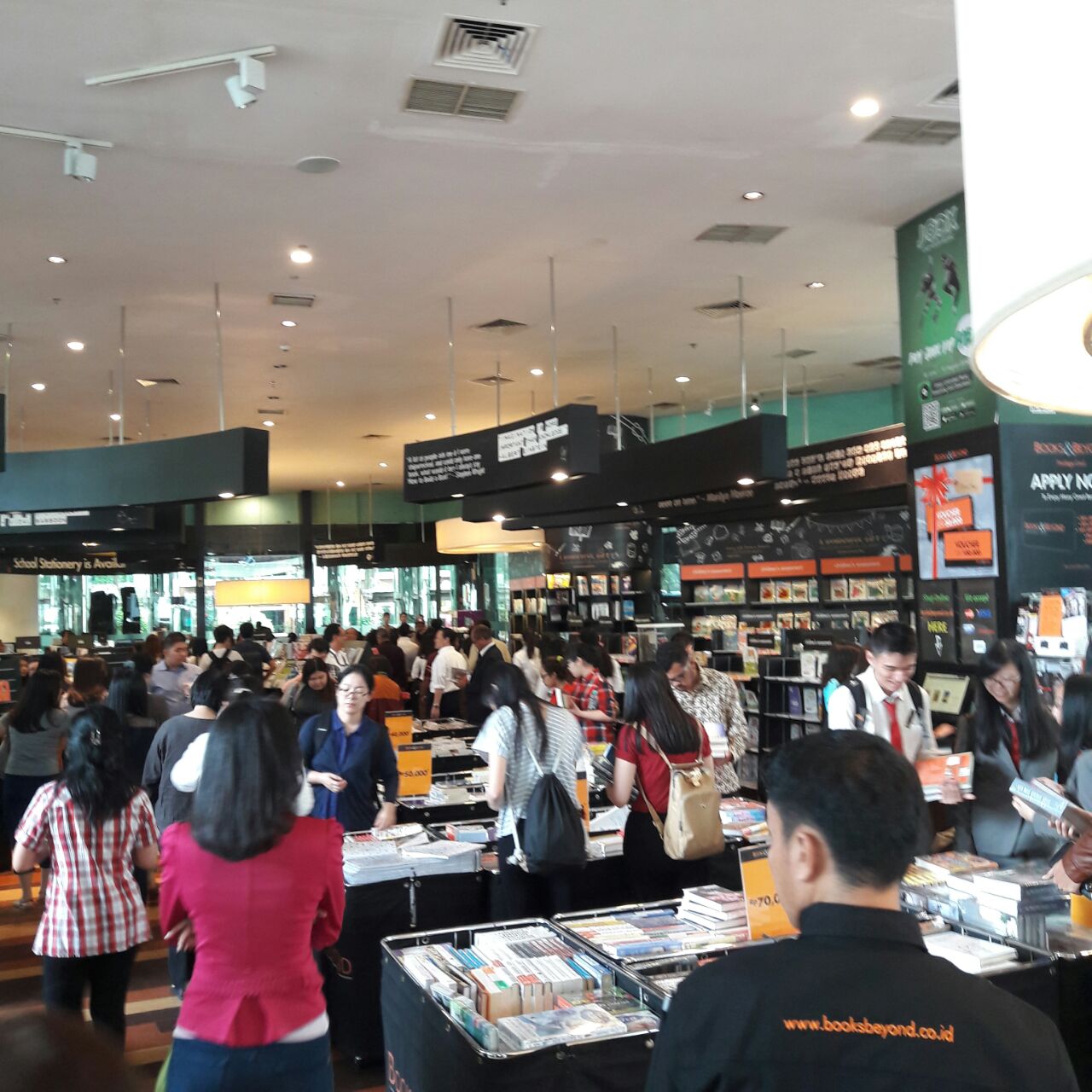 Books & Beyond on Twitter: "Wow ini dia pantauan hari pertama great book sale! Yuk sebelum ...