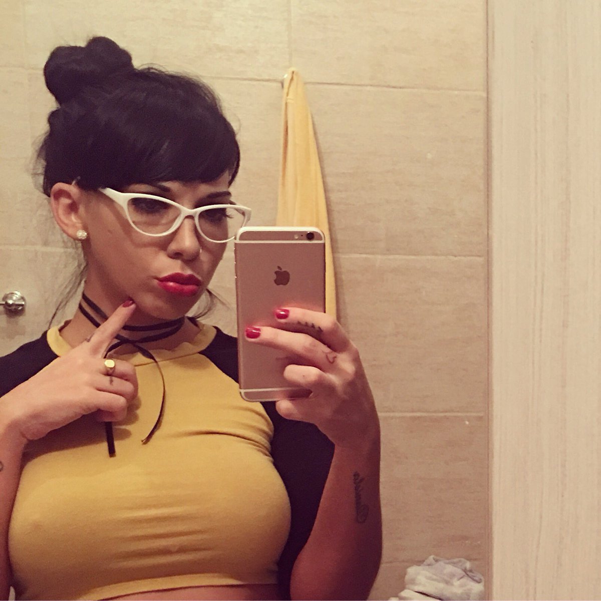 SOFI MORENO & ISA (@soofismoreno) | Twitter