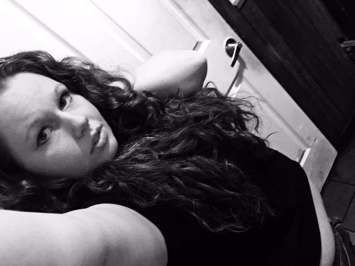 Lynette Moore's Instagram, Twitter & Facebook on IDCrawl