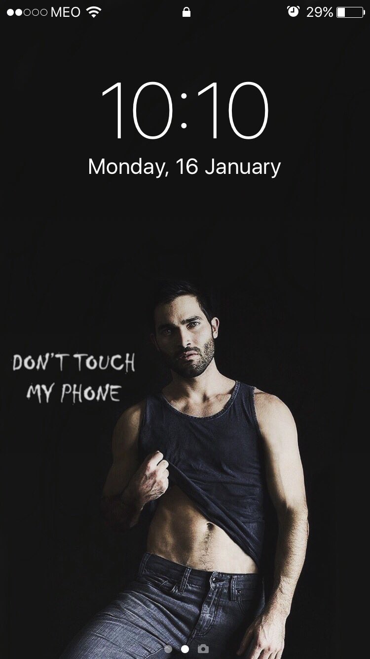 Tyler Hoechlin Derek Hale Wallpaper