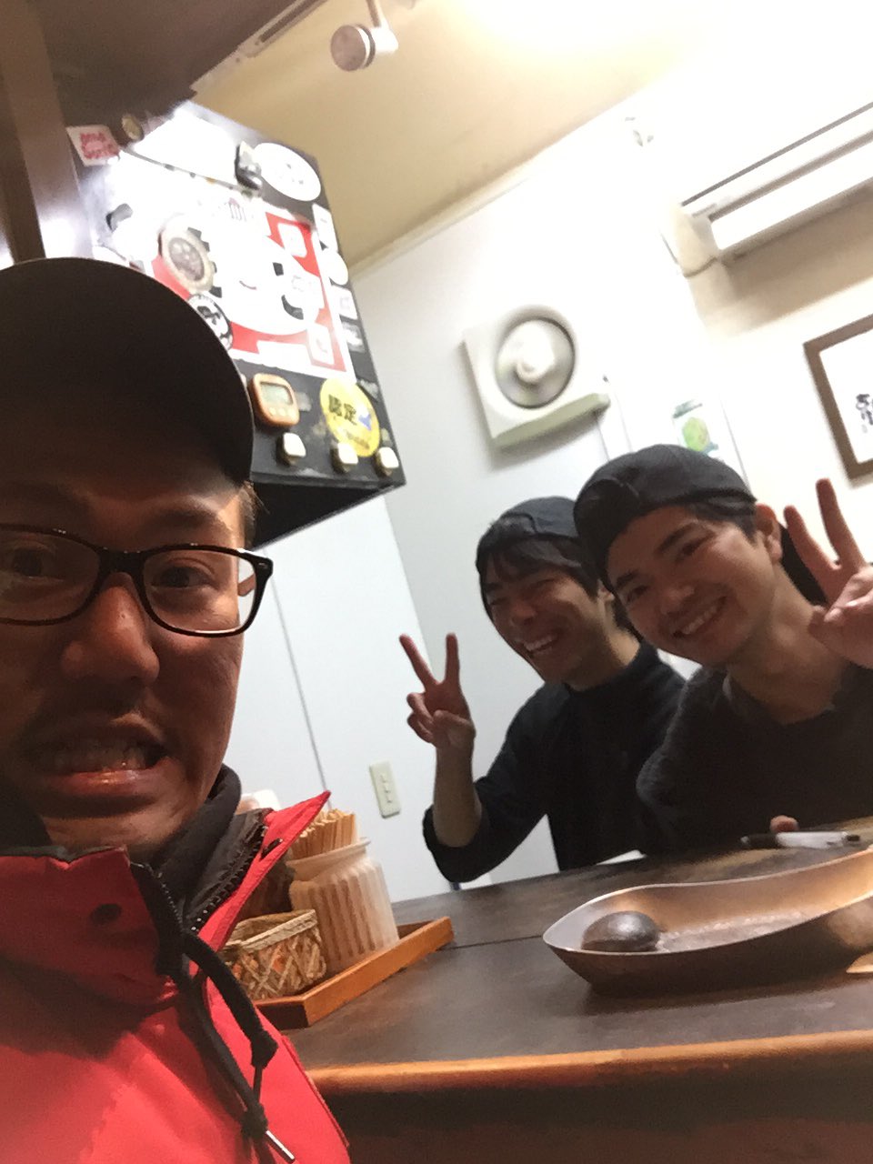 Mizu On Twitter 久しぶりに中学の時の同級生と喋ったわ笑笑 なん年ぶりやろ みなさんアッちゃんの唐揚げ 是非来てくださいね