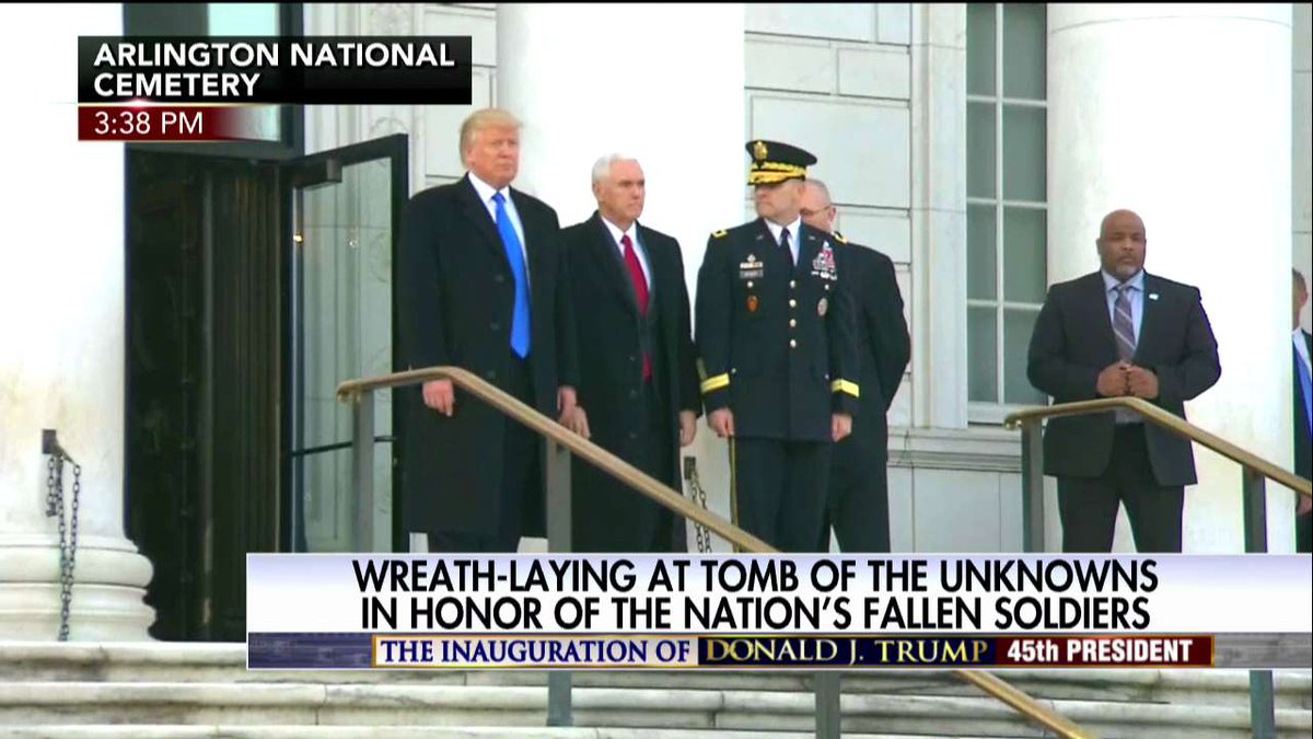 YIPPEE : On the move: Donald Trump departs NYC in a huge convoy of SUVs ...