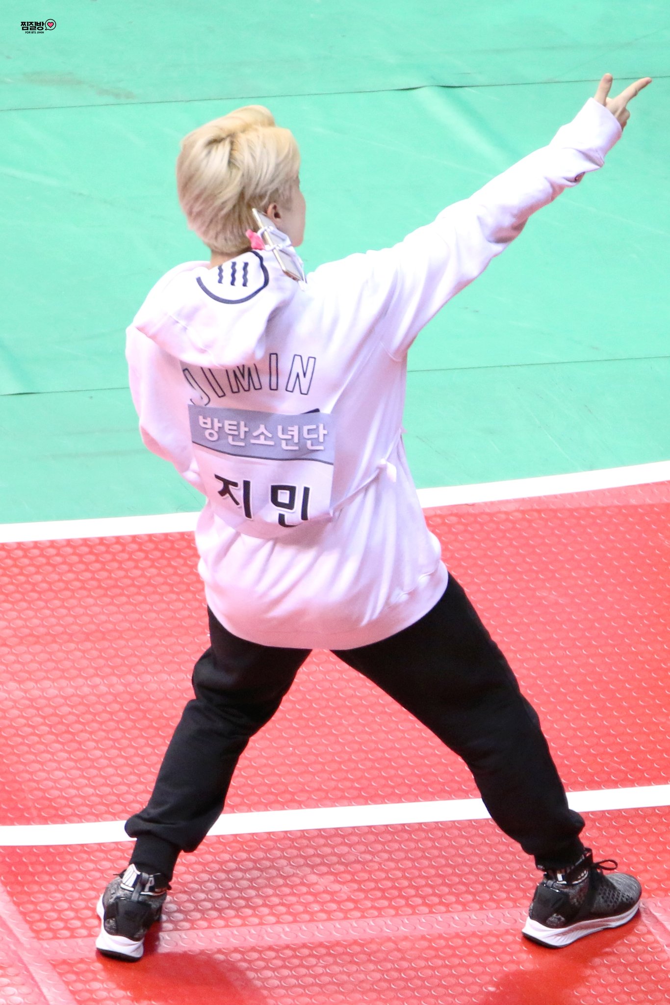 [170116/PIC] BTS na 2016 “Idol Star Athletics Championships” | BANGTAN ...