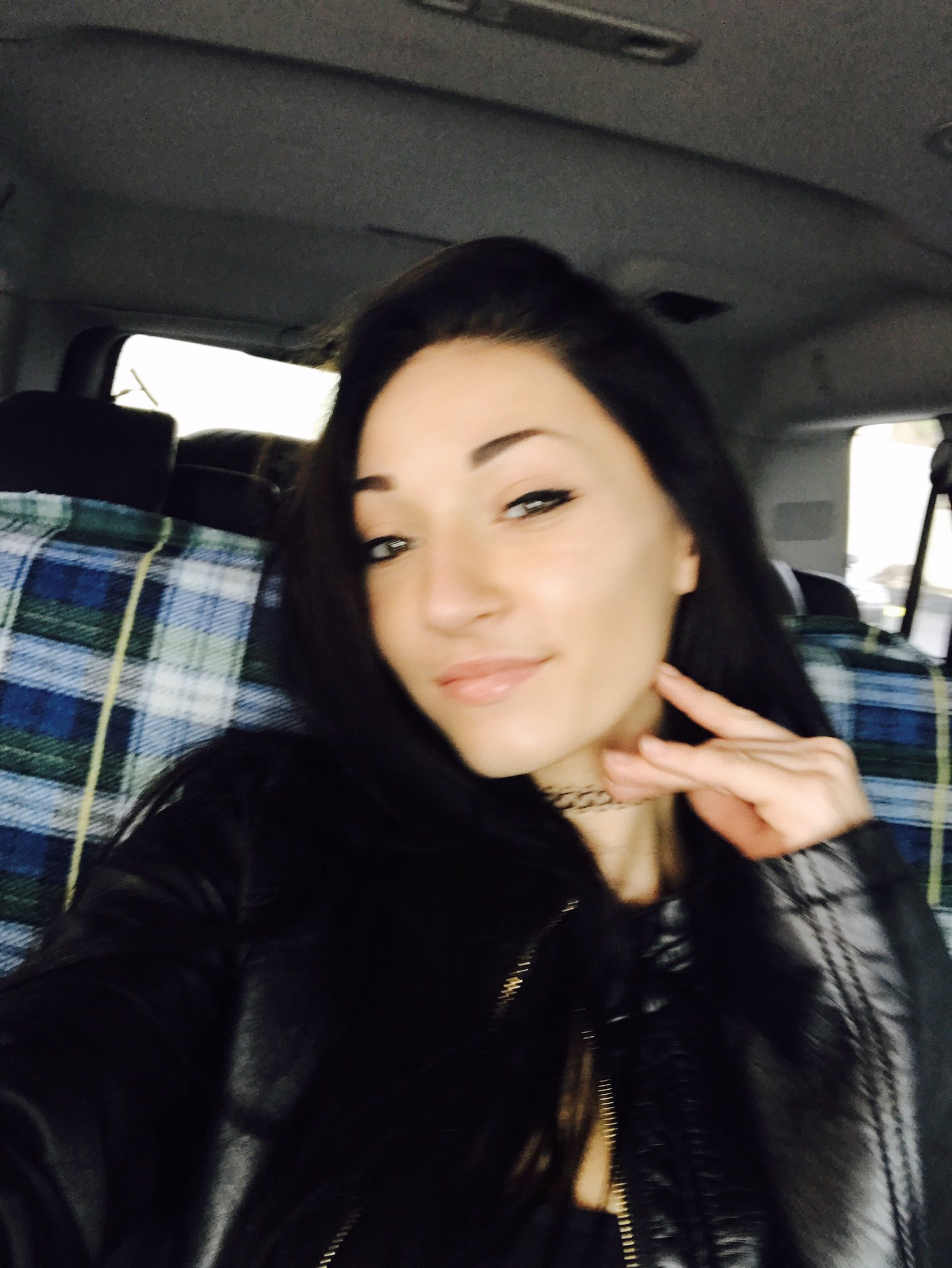 Tw Pornstars Cyrstal Rae Twitter Hello Evry1 Dis Me The Othr Dai V Happimob