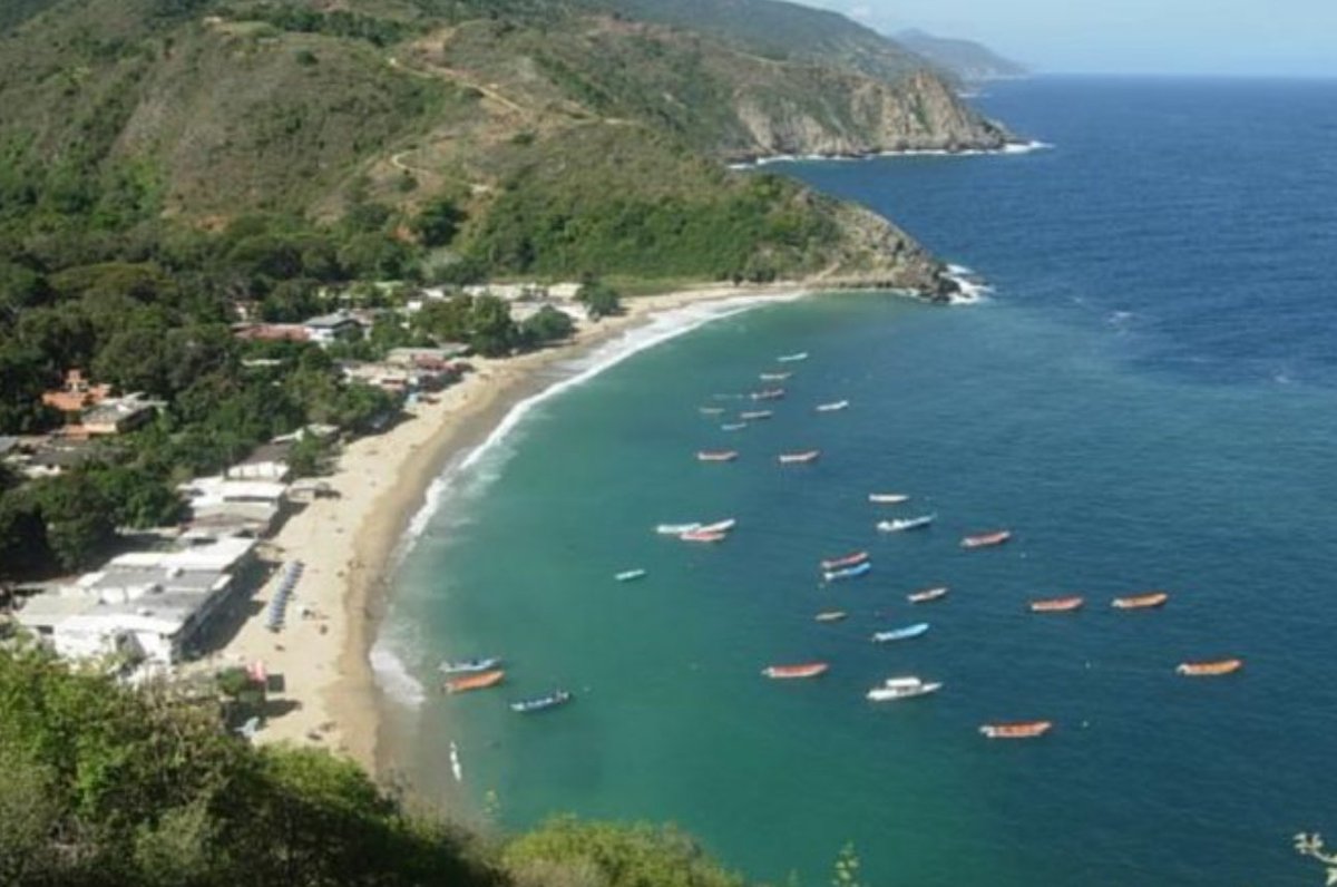 Bahía de cata, hermoso paraíso del estado aragua - venezuela "un país ...