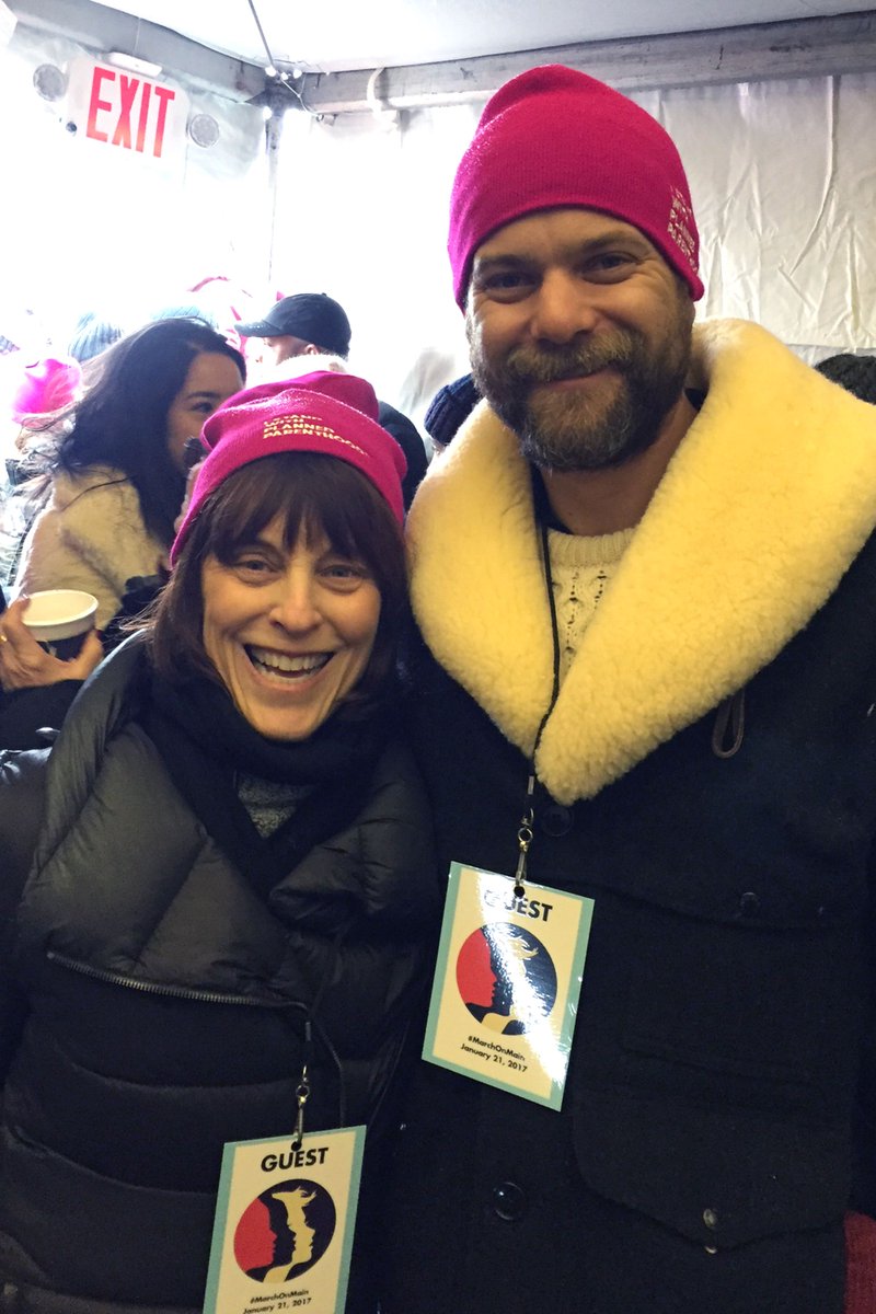 Joshua Jackson - Josh Out and About Rumours & Speculations #65: Montauk ...