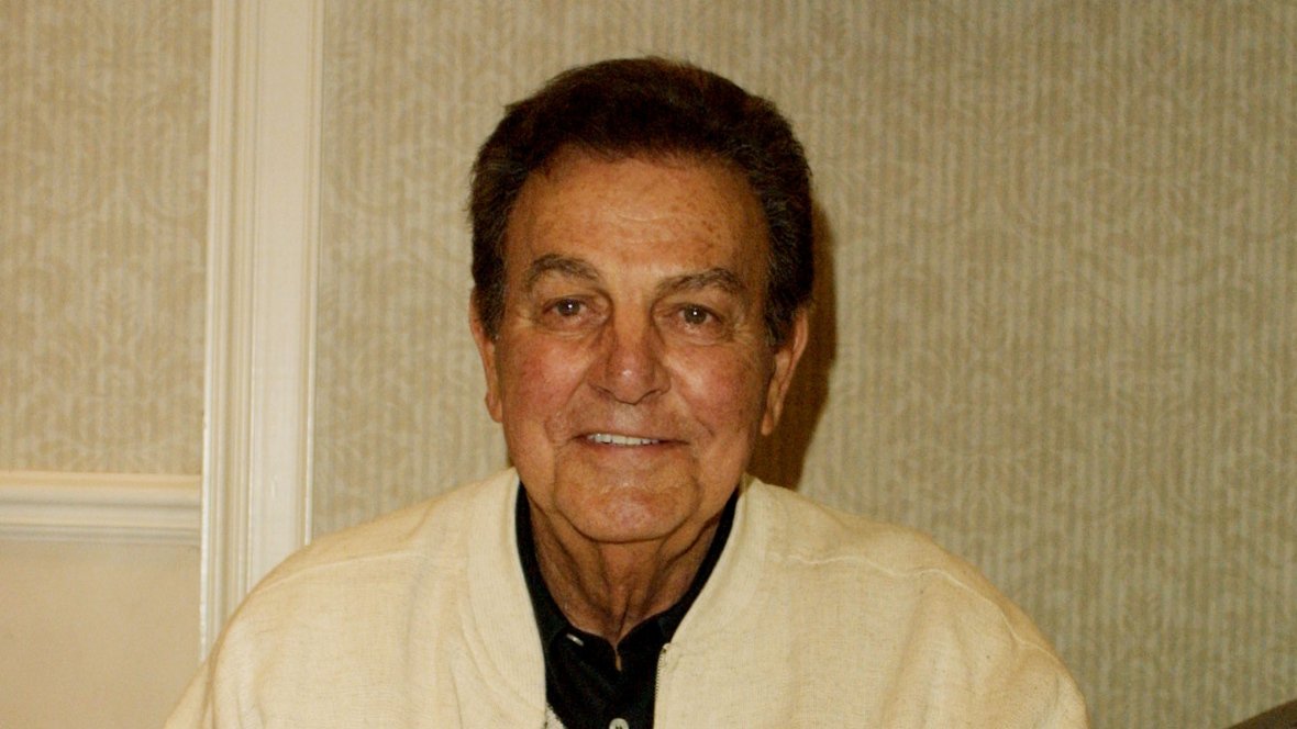 Veteran actor Mike Connors, star of Mannix, dead at 91 | CBC News ...