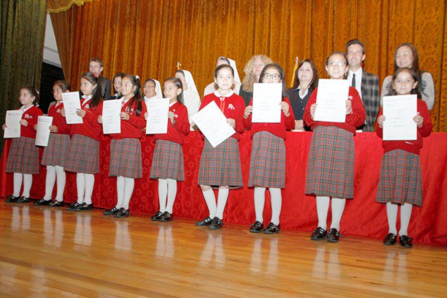 Estudiantes de la UESMA reciben certificados Cambridge MercurioEc ...