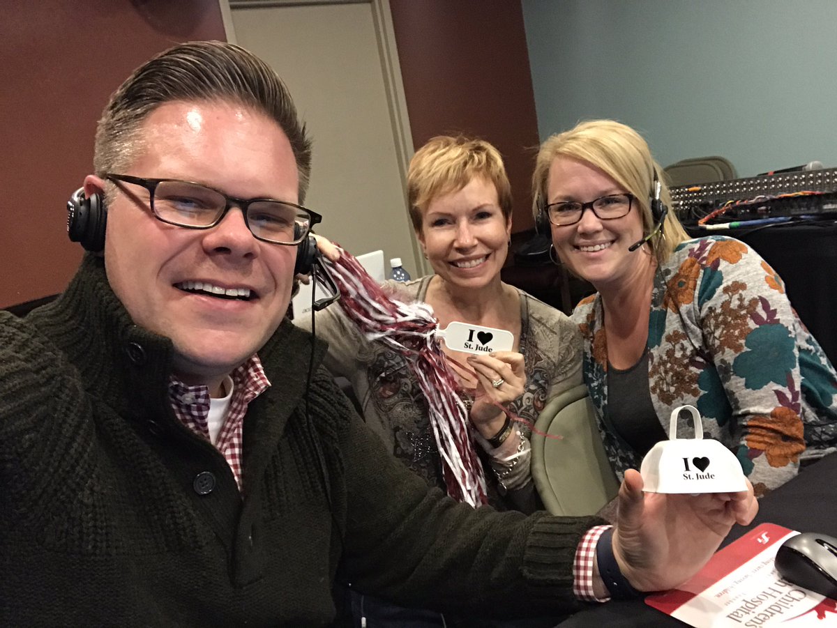 The big guns are here! Nancy Ryan from on is in the Country Cares call ...