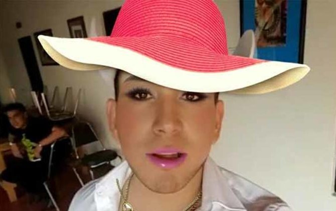 VIDEO El Bebeto es víctima de memes por aparecer maquillado | Las ...