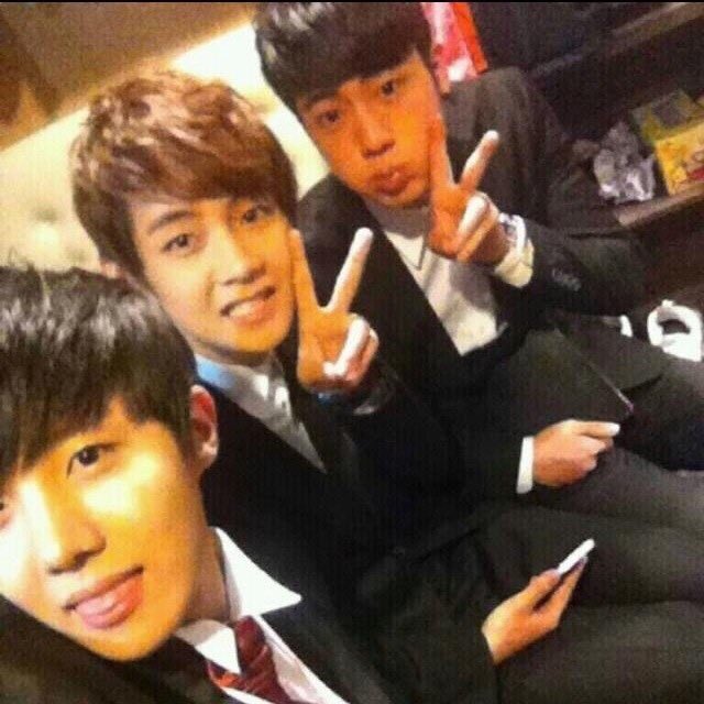 V Bangtan Predebut