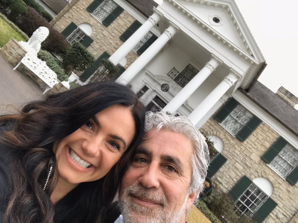 Penelope Menchaca's Instagram, Twitter & Facebook on IDCrawl