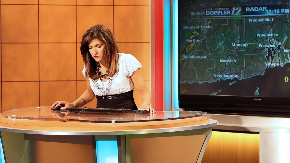 Tracking a winter storm for Thursday. Michelle Muscatello WPRI has your ...