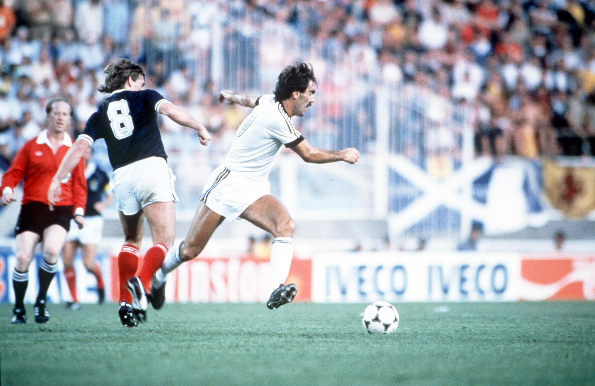 NZFootball legend Steve Sumner passes away https://t.co/8IiATTA33A http ...