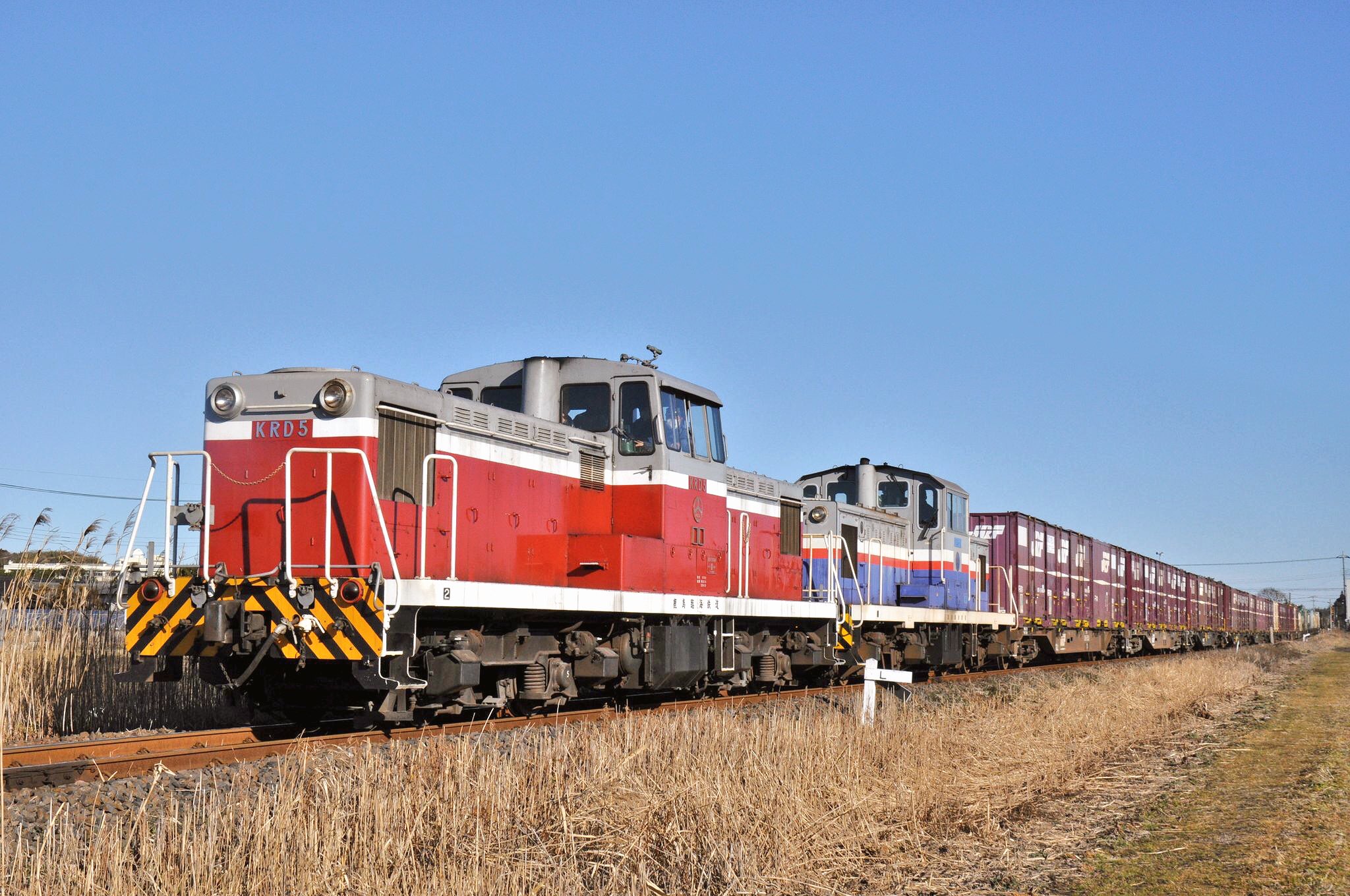 鹿島臨海鉄道りんてつ応援団 on Twitter: "な、な、なんと！ 本日の鹿島臨港線95列車は、KRD5+KRD64-2の重連で牽引となりました！！ 形式が異なり総括制御(どちらかの運転台 ...