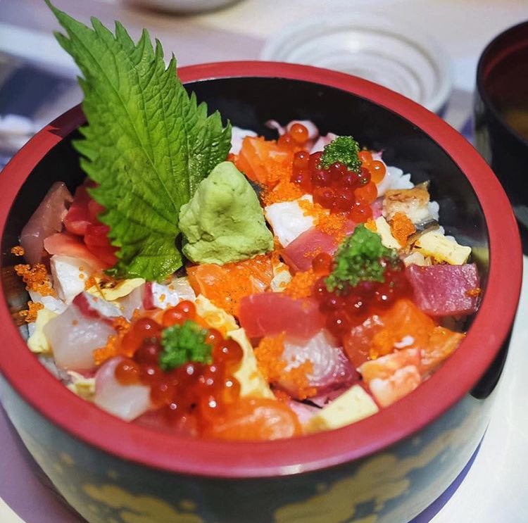 Bara Chirashi Don