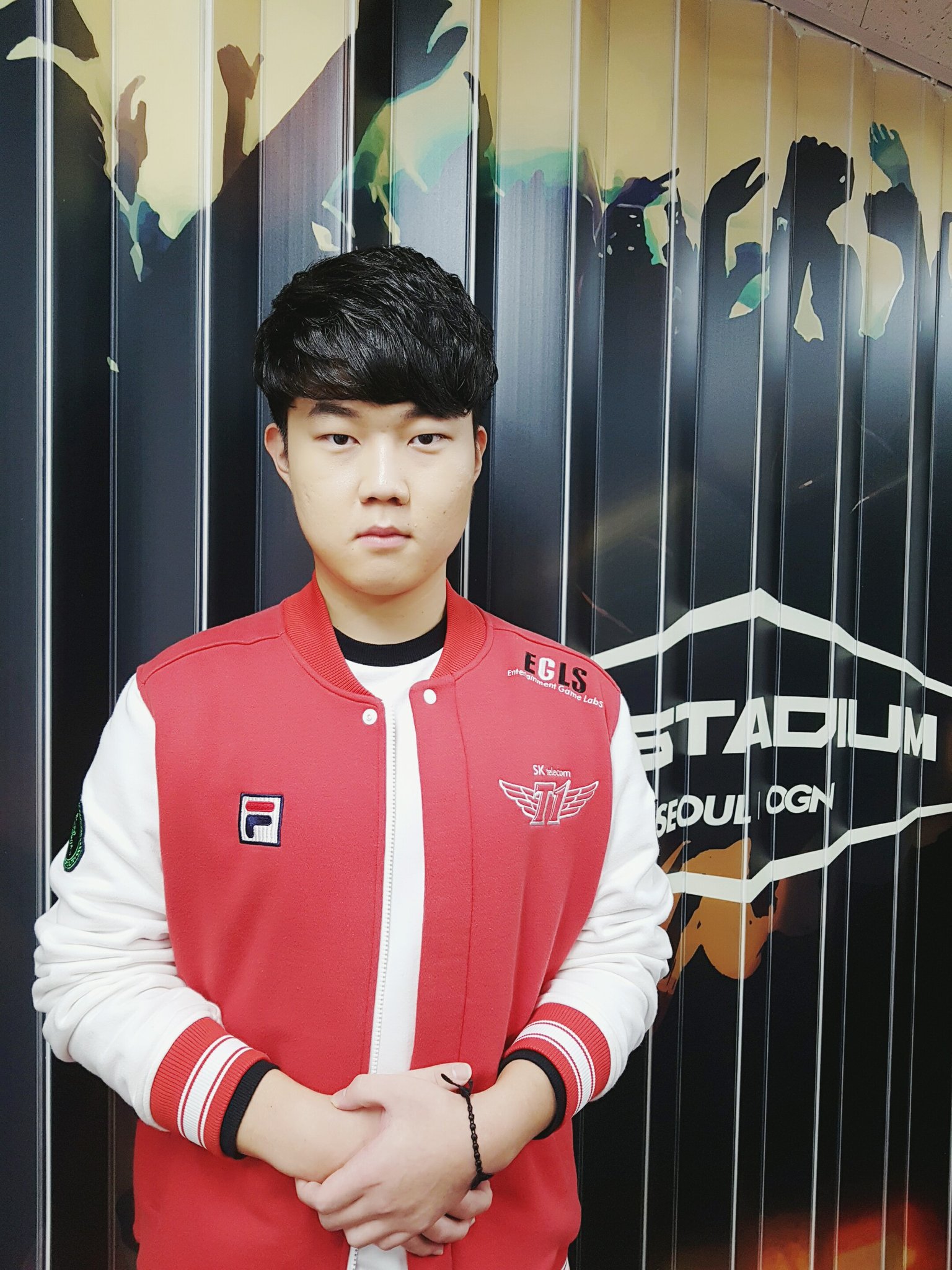 T1 LoL on Twitter: "승훈 선수happy @SKT_Huni #LCK…