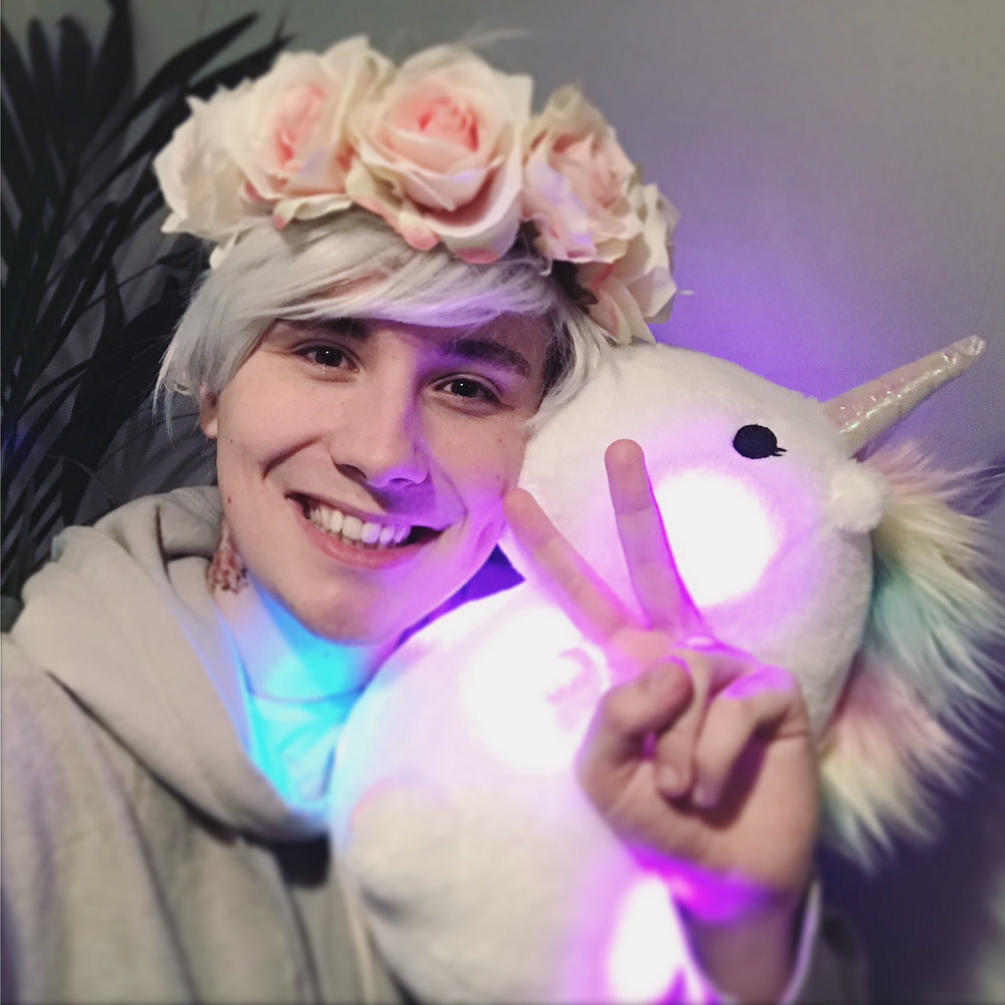 Dan Howell Hot Pink Aesthetic Daniel Howell On Twitter: "alright Who