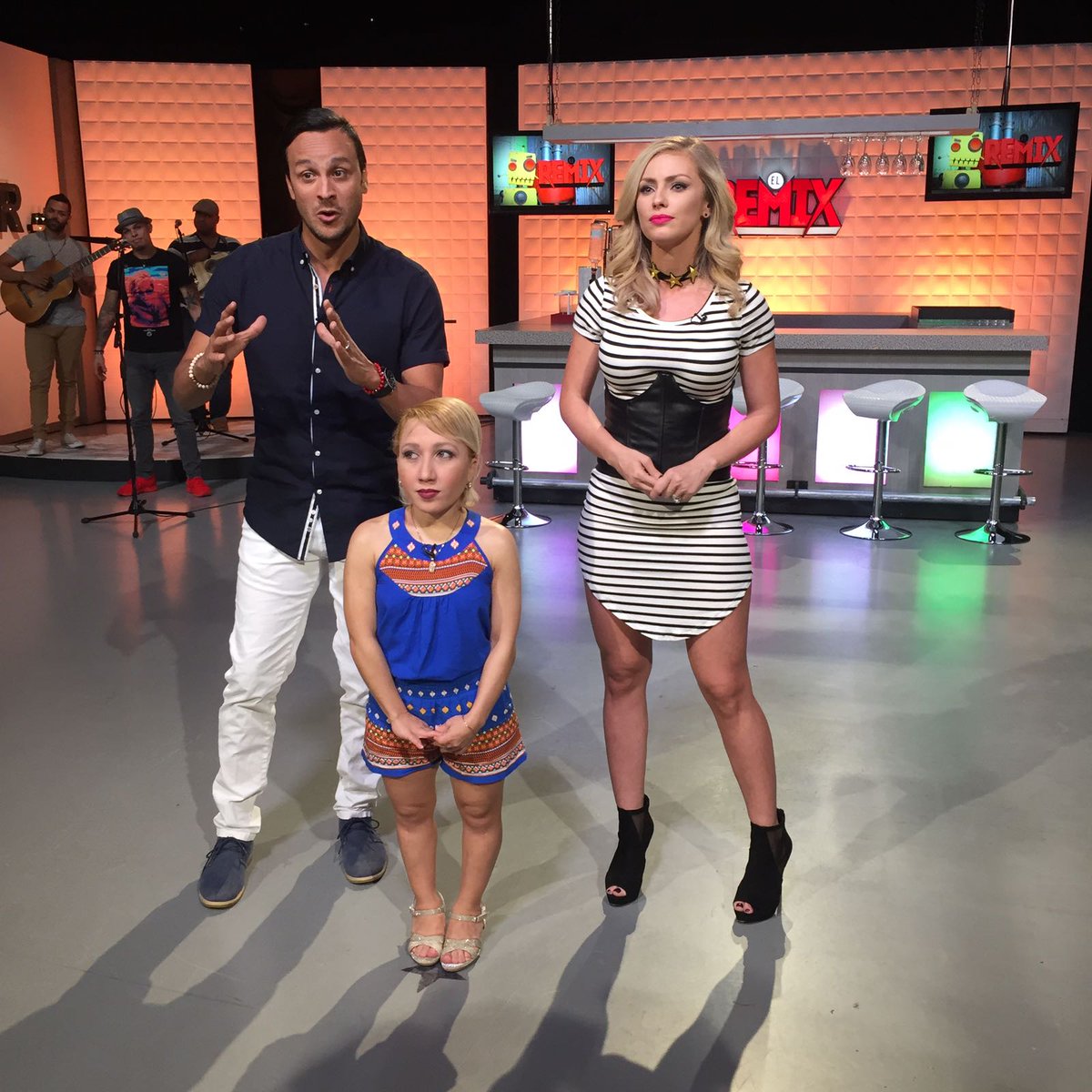 [FOTOS] Karla Michelle se estrenó como host, hace confesiones y hasta ...