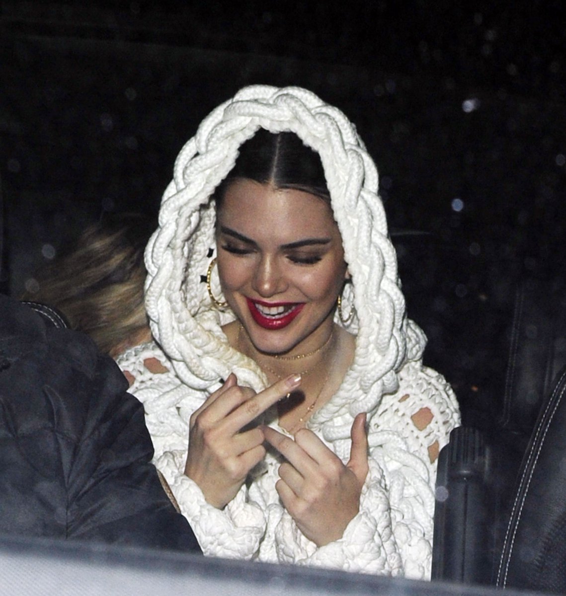 Kendall Jenner - Part II; Kendo Bendo - Page 1572 - The L Chat