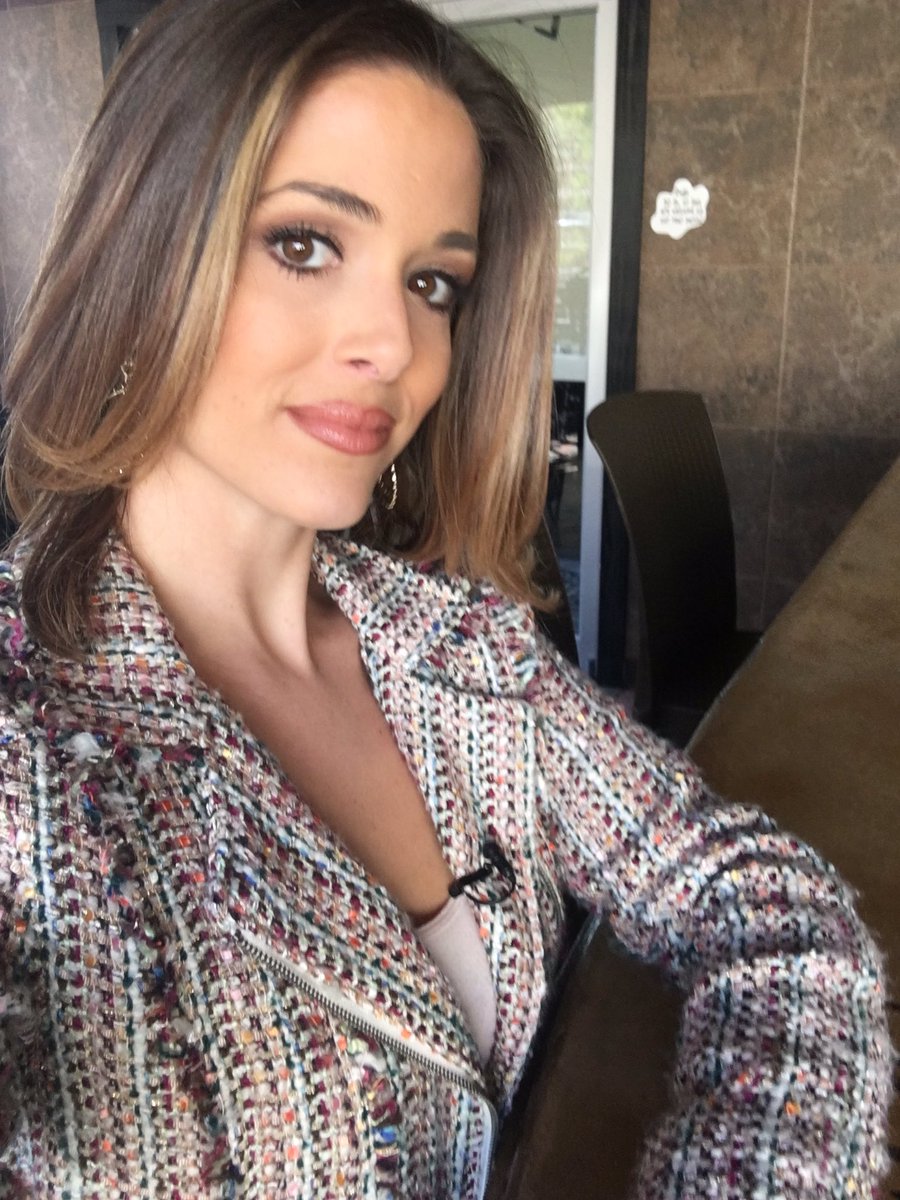 Michelle Mackonochie's Instagram, Twitter & Facebook on IDCrawl