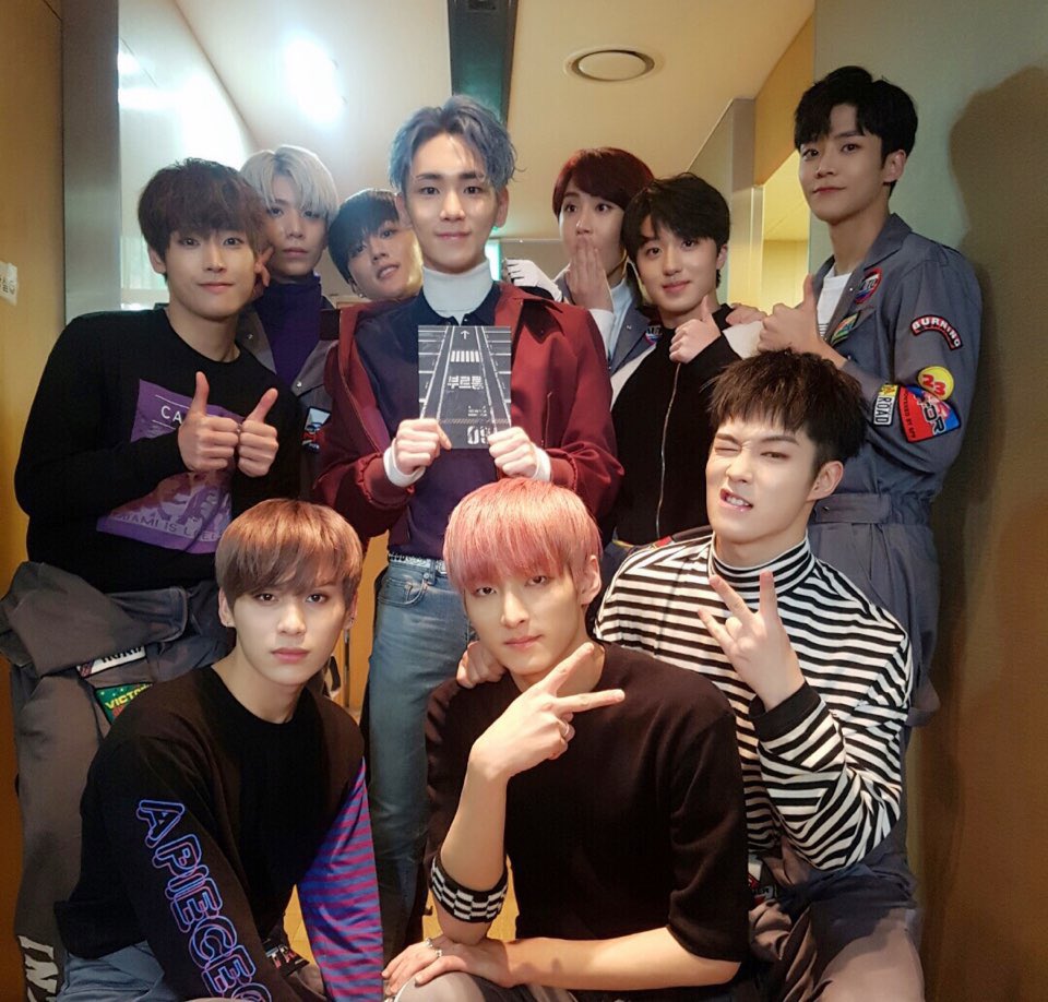 170223 [twitter] Key – Actualización de SF9 Official – Stellatus SHINee