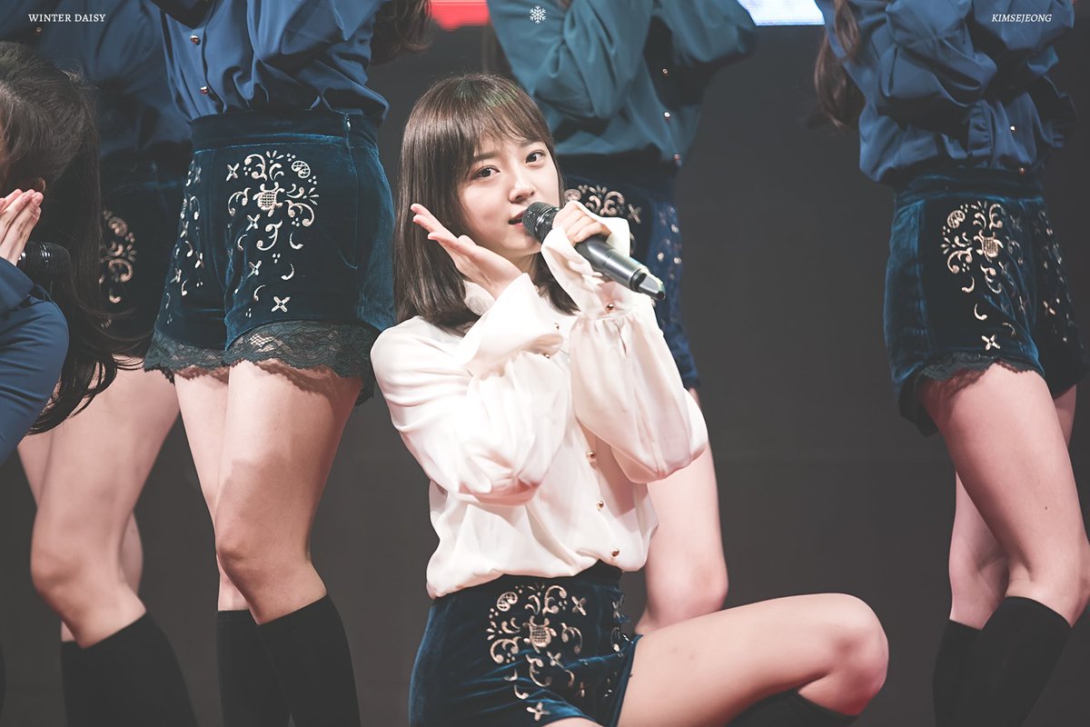 어제 의상 예뻤던 구구단 대학행사 고화질 케이돌토크 카테고리