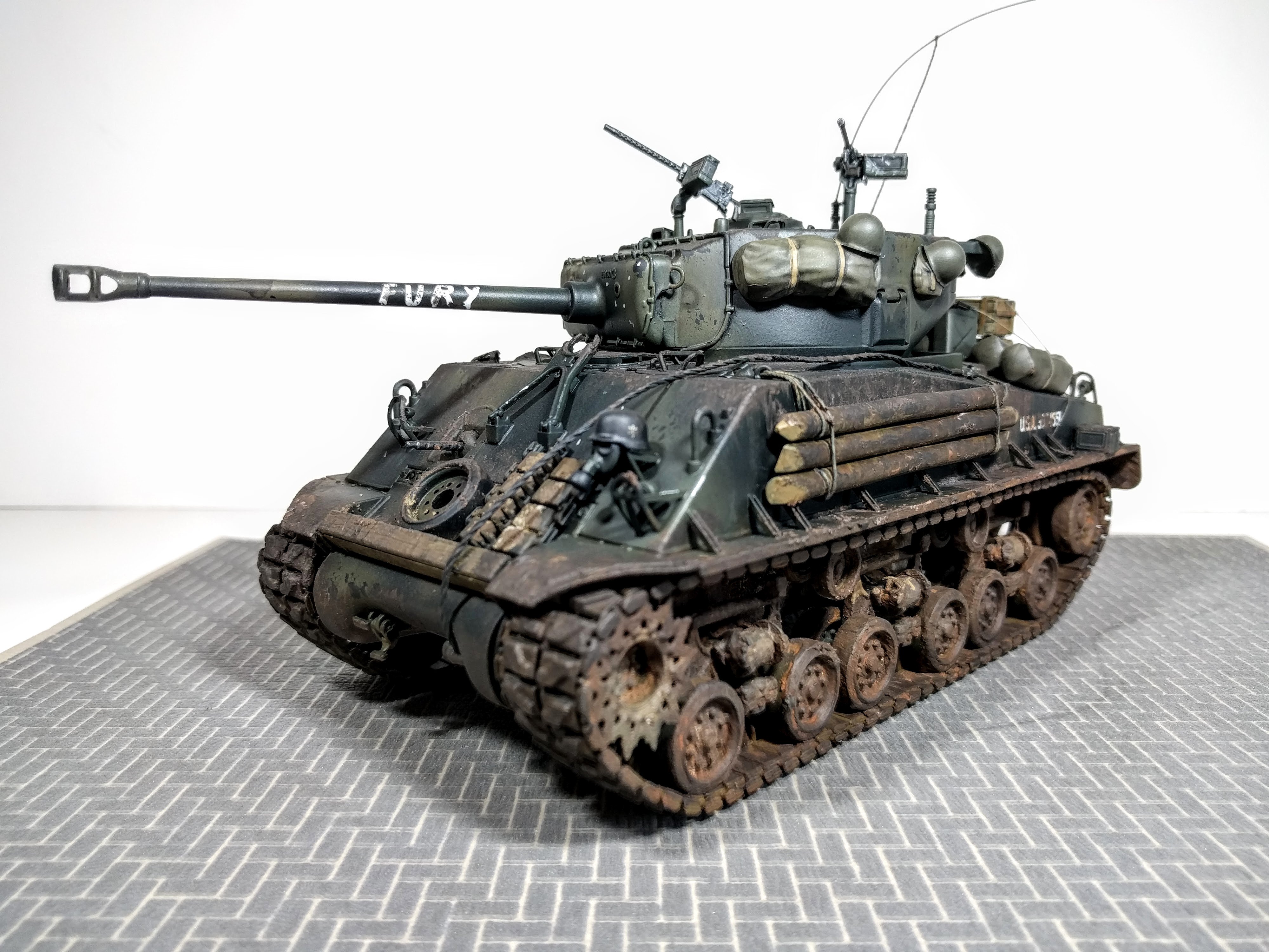 The Fury Tank Sherman tank M4A3E8 Easy Eight Italeri 1/35 Scale Model Dolls & Miniatures ...