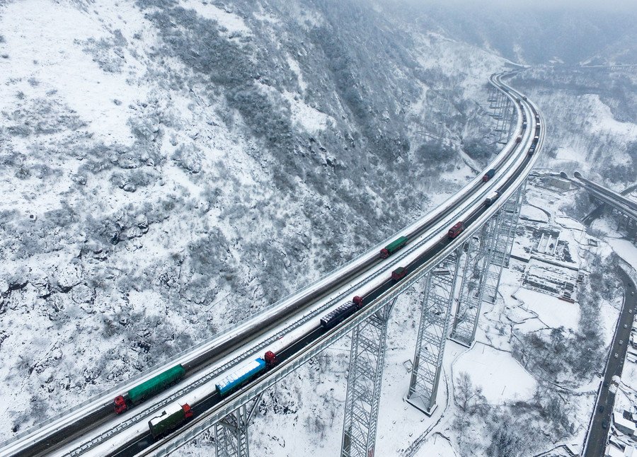 World's most scenic highway in snow: the Yaxi Expressway in southwest ...