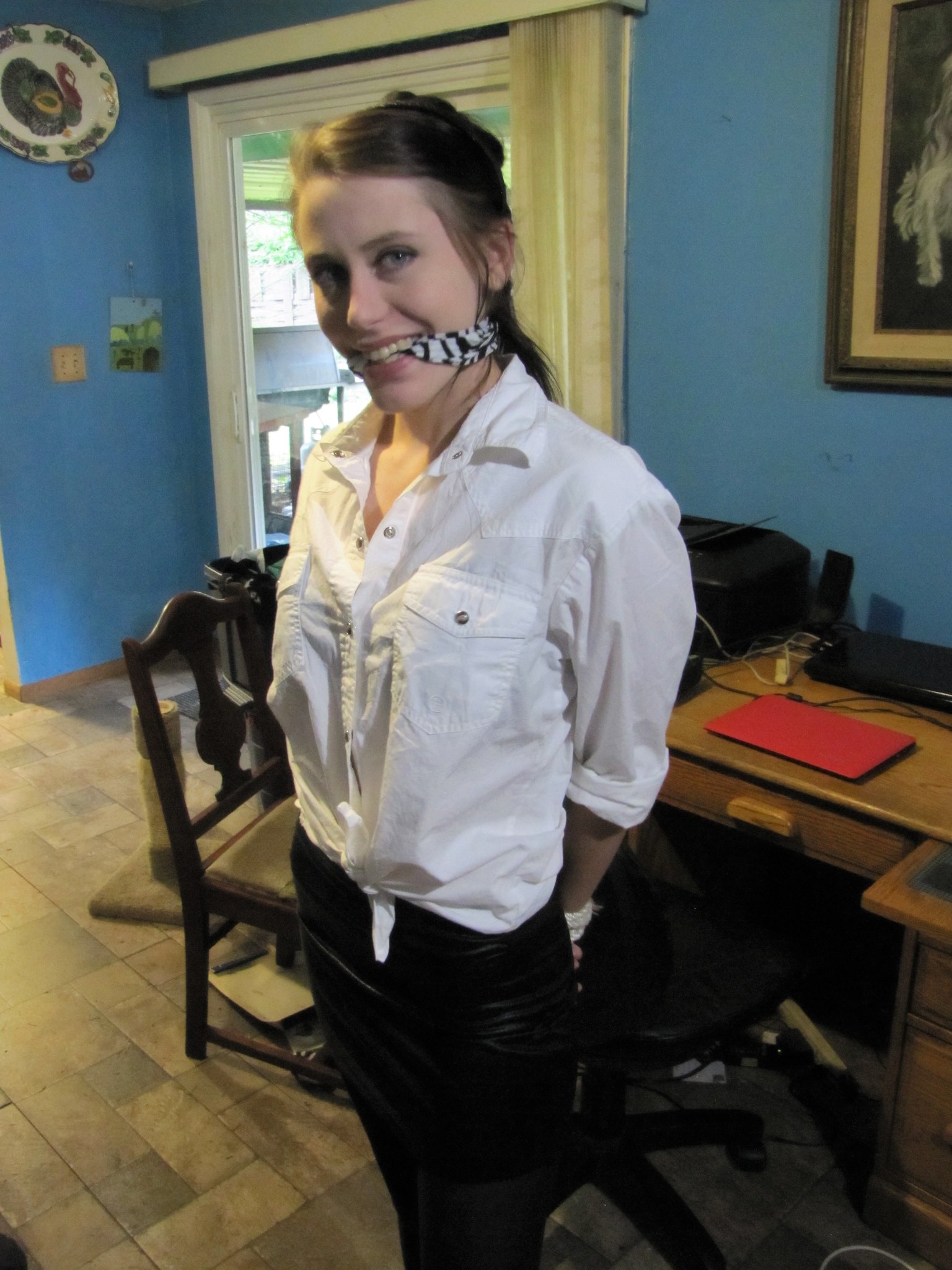 bondagebabes on Twitter: "New bondage babe Lainey say hi https://t.co/KWgyOz6gl8" / Twitter