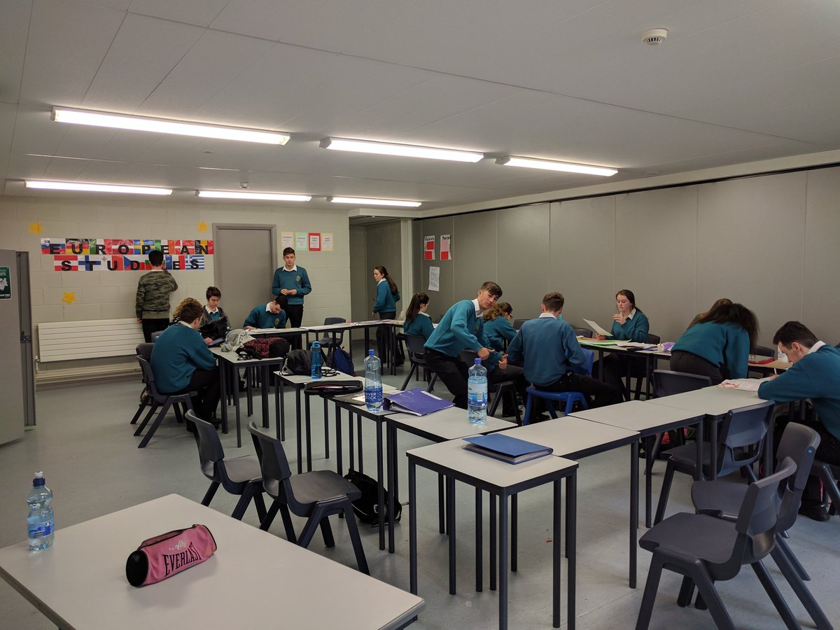 European Studies Class 2016 : Our Ambassador's School Programme Inspection