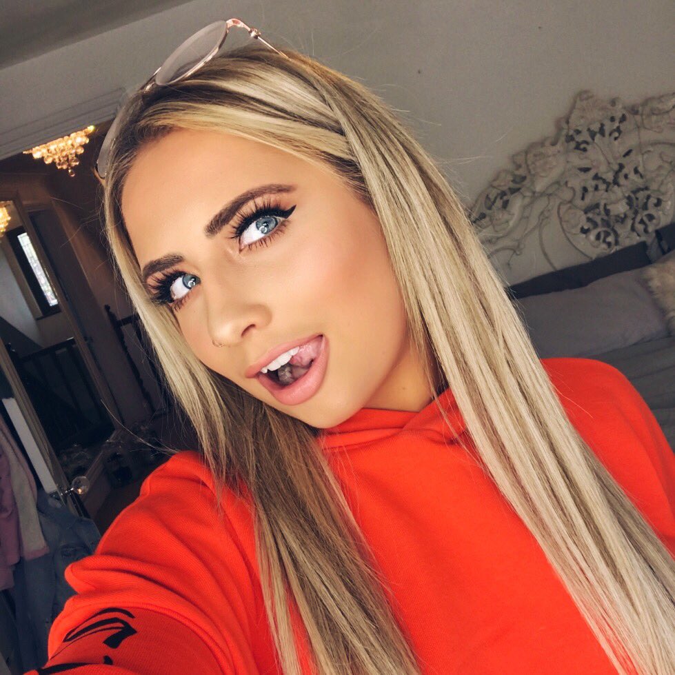 Mia Piper's Instagram, Twitter & Facebook on IDCrawl