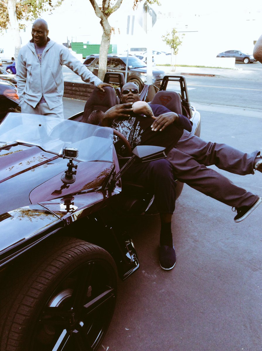 Slingshot Builds West Coast Customs Shaq Pimp My Ride Star Auctioning