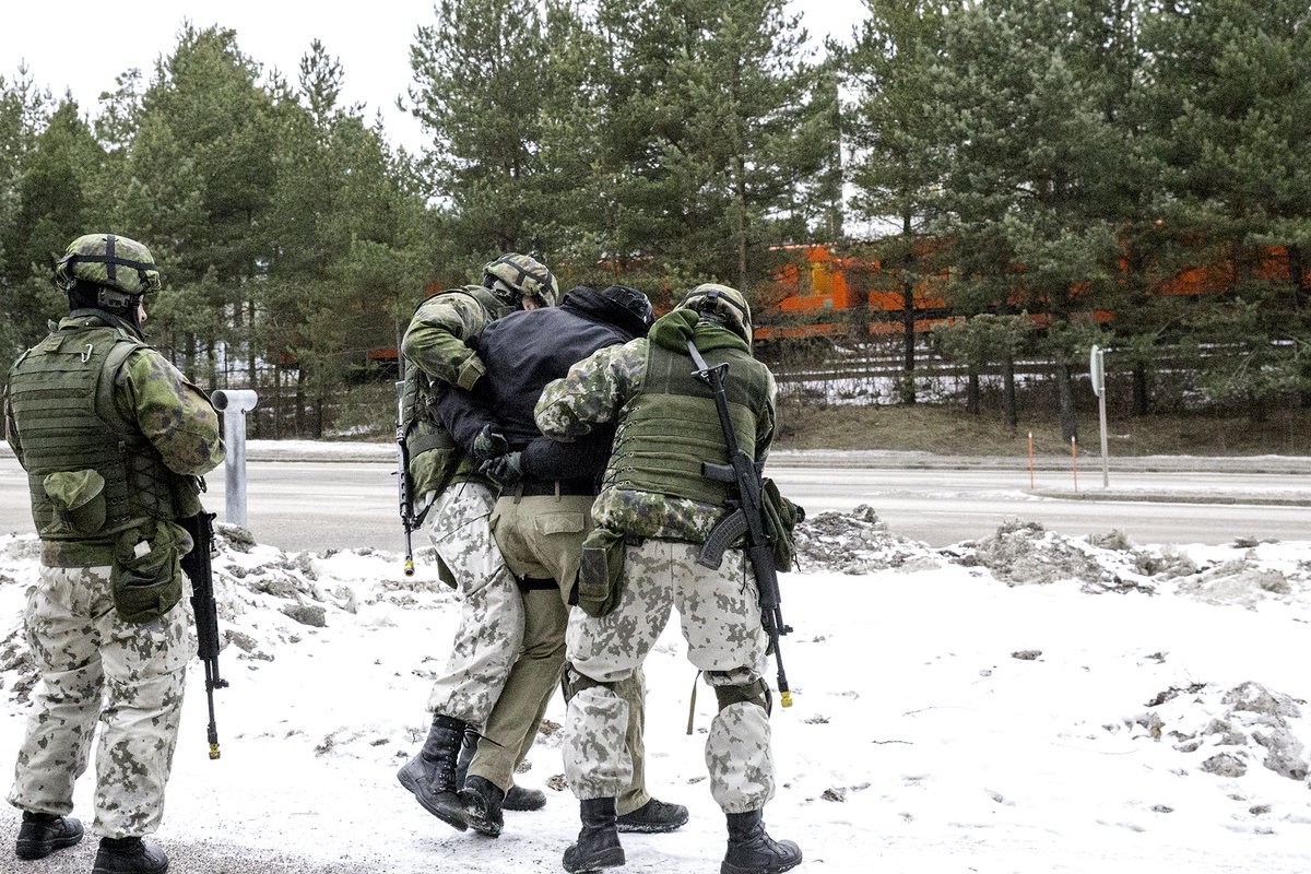 Специальное подразделение полиции Финляндии Karhu-ryhmä : mrdou ...