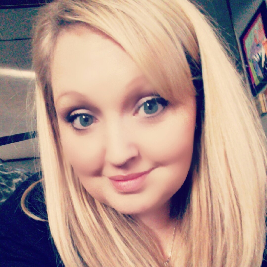 Traci Knapp's Instagram, Twitter & Facebook on IDCrawl