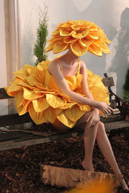 Flower costume, Fashion inspiration design, Flower dresses
