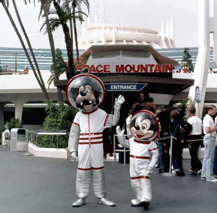 Mickey Mouse As A Astronaut
