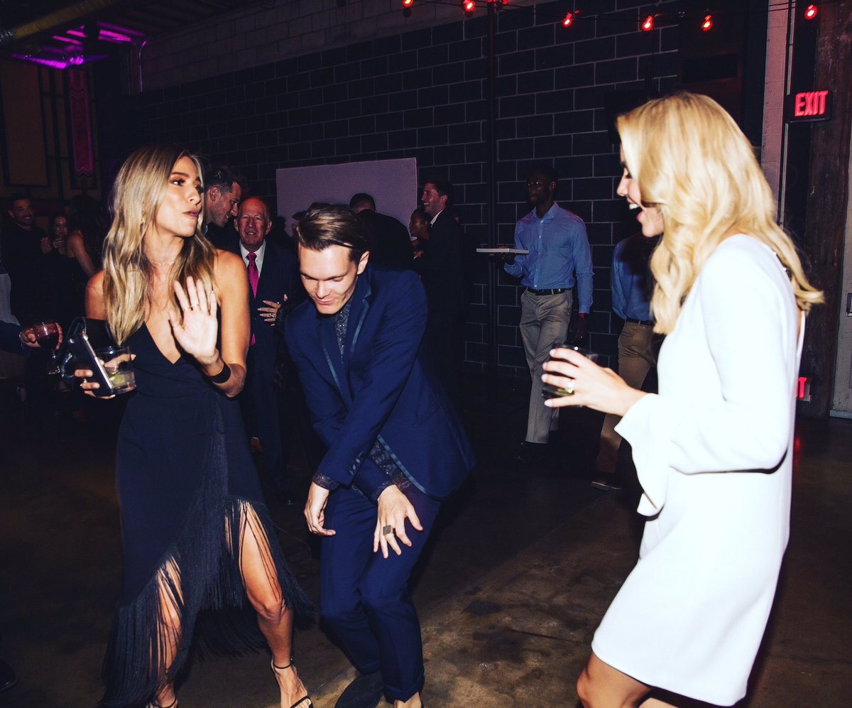 76 best Twitter @claireholt images on Pholder | James Holt Joblon ...