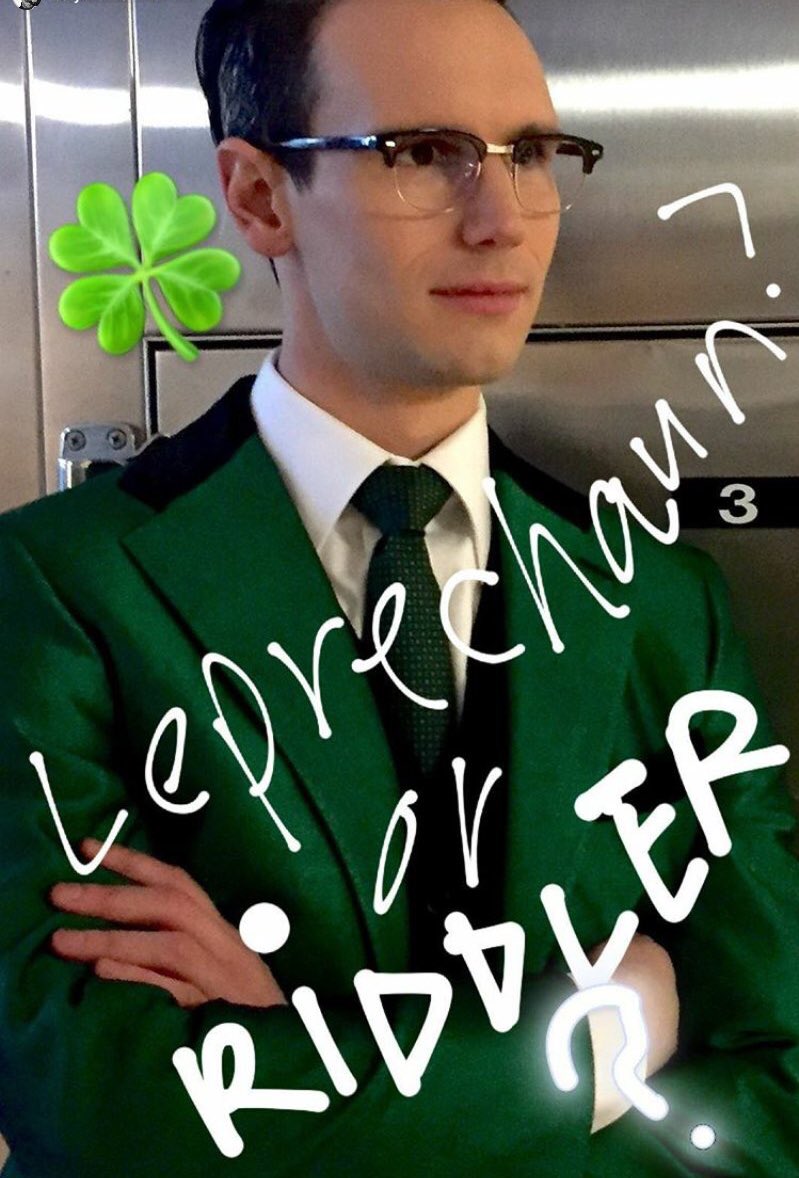 Cory Michael Smith Riddler