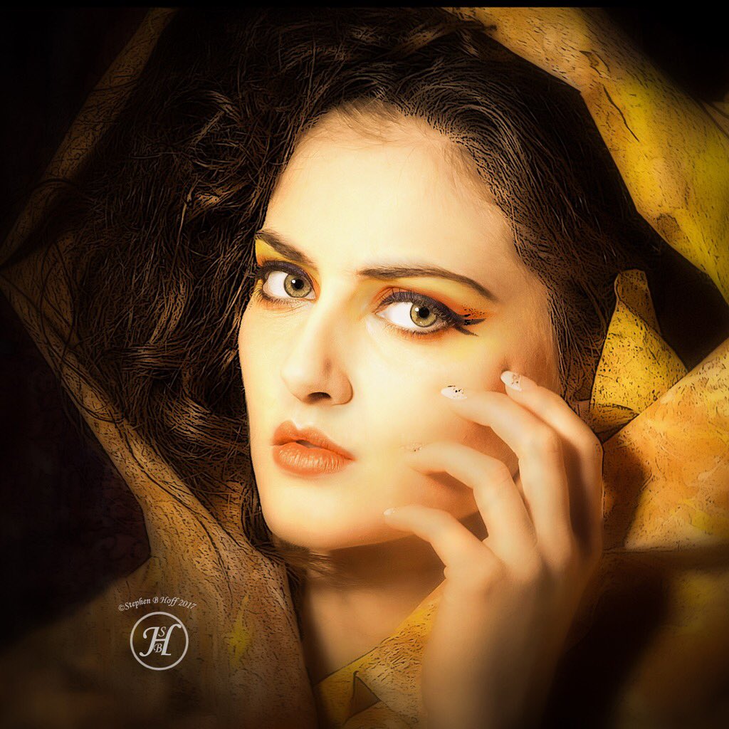 Alexandra Hoff's Instagram, Twitter & Facebook on IDCrawl