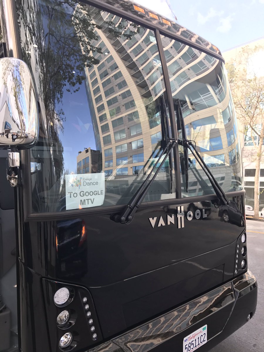 Google bus to Google Dance time #SMXpic.twitter.com/kW6JrJDd7i ...