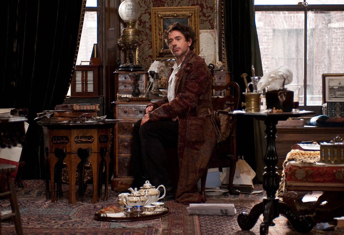 Robert Downey Jr Sherlock Holmes Bed