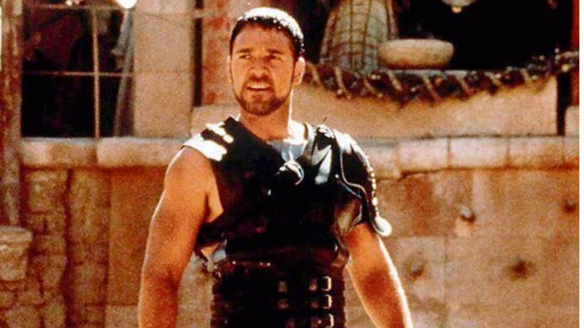 Russell Crowe Body