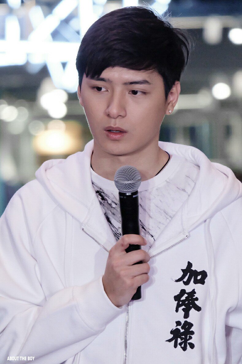 Ratchanikon (@Ratchanikonfai) | Twitter