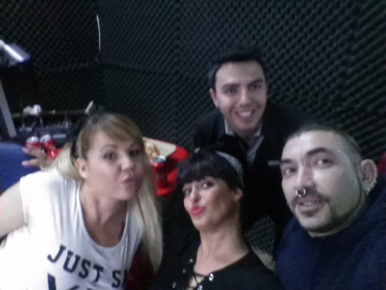 TW Pornstars - Ayesaxlove. Twitter. RT @BombonaMerry: En directo @LA ...