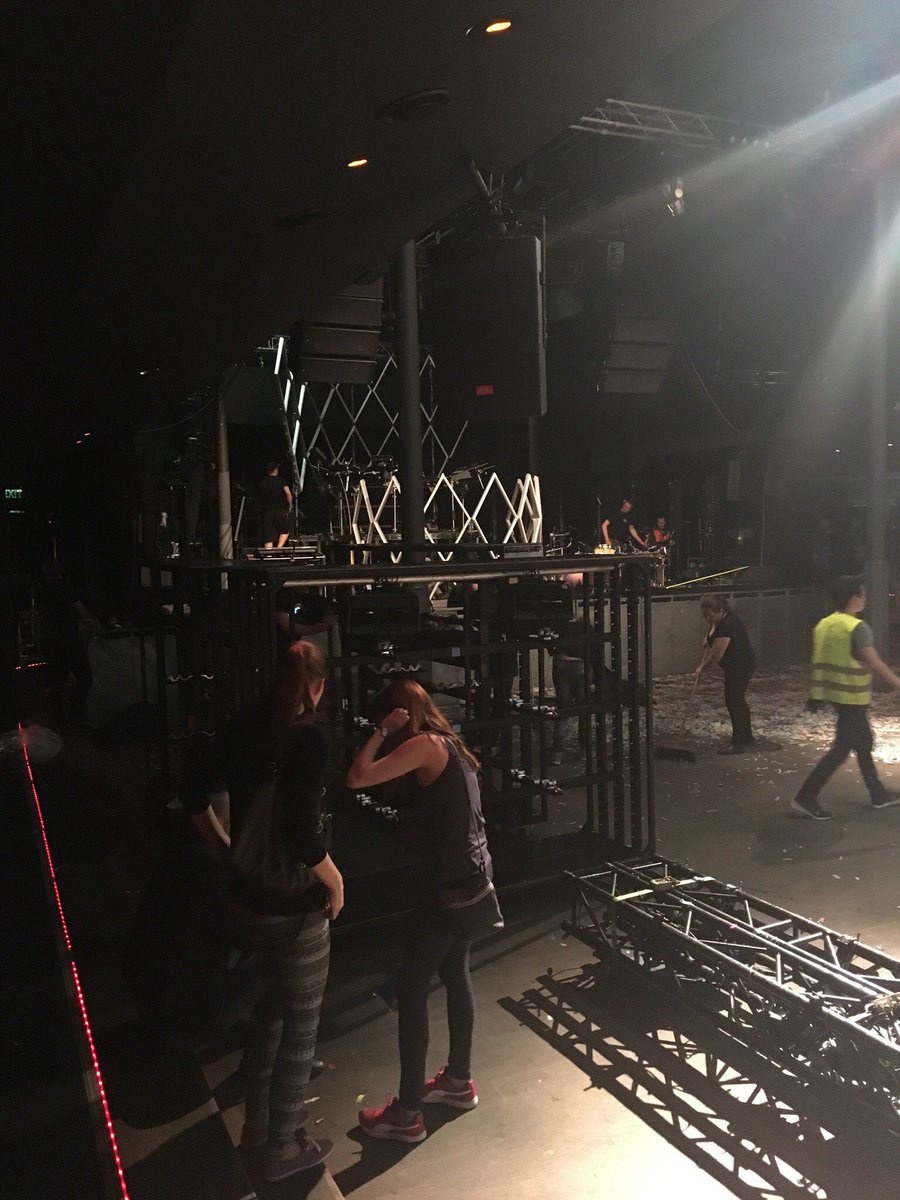 Tokio Hotel – Dream Machine World Tour 2017 Live In Prague [April 3, 2017] – ♡ louder than love