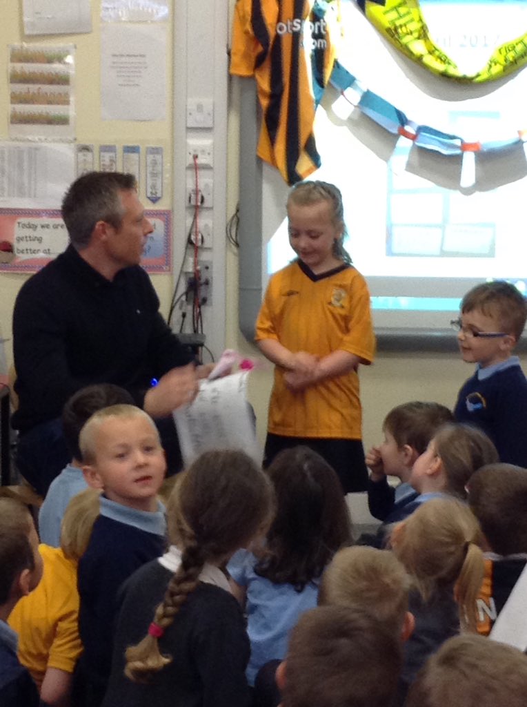 Appleton Primary on Twitter: "Nick Barmby visit to Foundation #nickbarmby #hullcity #wearehull…