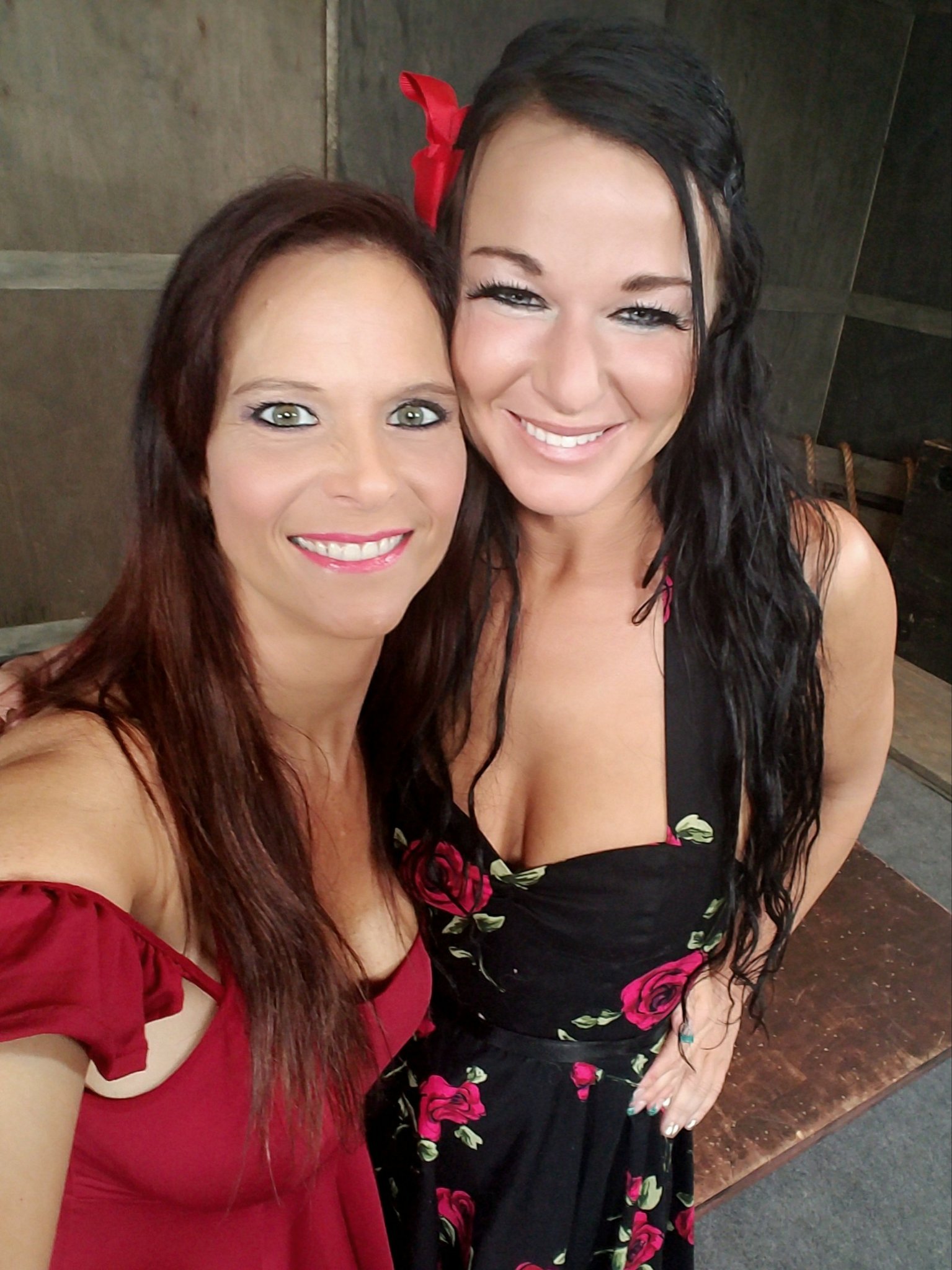 The 1 & only Syren De Mer on Twitter: "I am very exited that I just had a BDSM cherry popped by ...