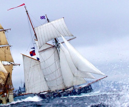 Tall Ships Wylde Swan: Tall Ships Wylde Swan, Niagara, Mist of Avalon ...