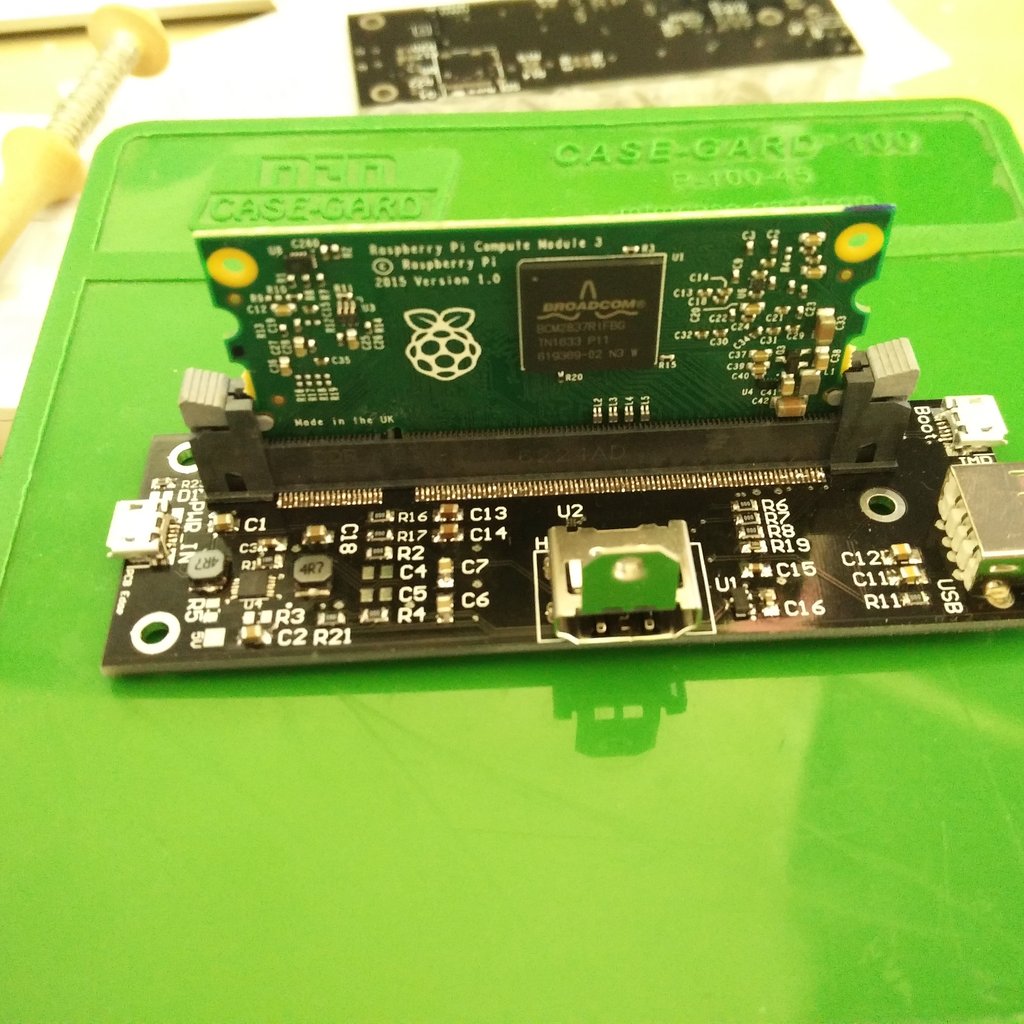 Simple CM motherboard - Raspberry Pi Forums